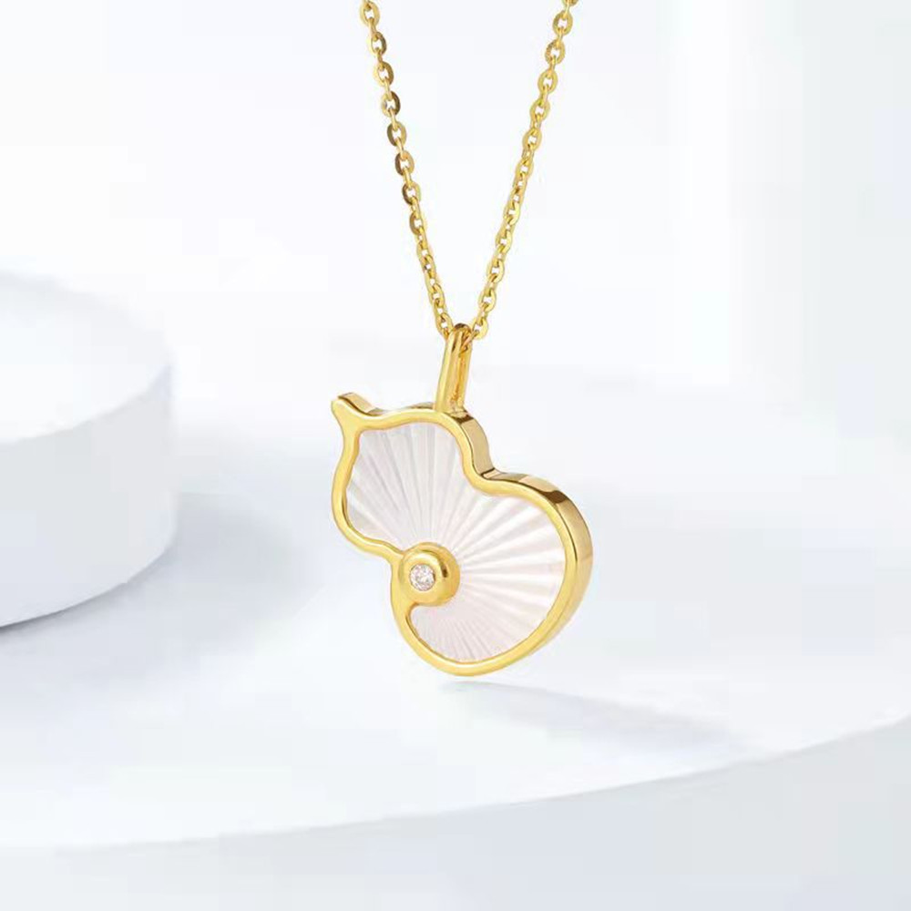 18K Gold White Shell With Diamond Gourd Pendant Versatile - Persix